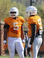 Kyle Phillips, Tennessee, Strong-Side Defensive End