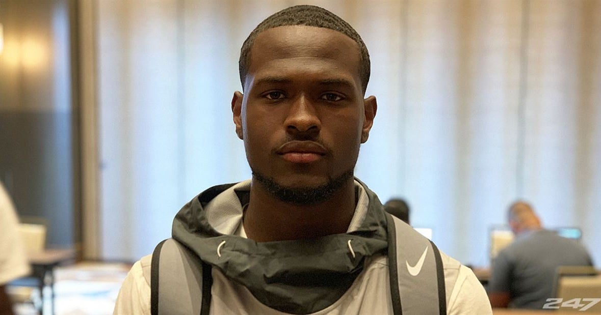 Four-star DB Darion Green-Warren still deciding from several