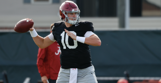 Mac Jones reacts to being named Alabama's starting quarterback