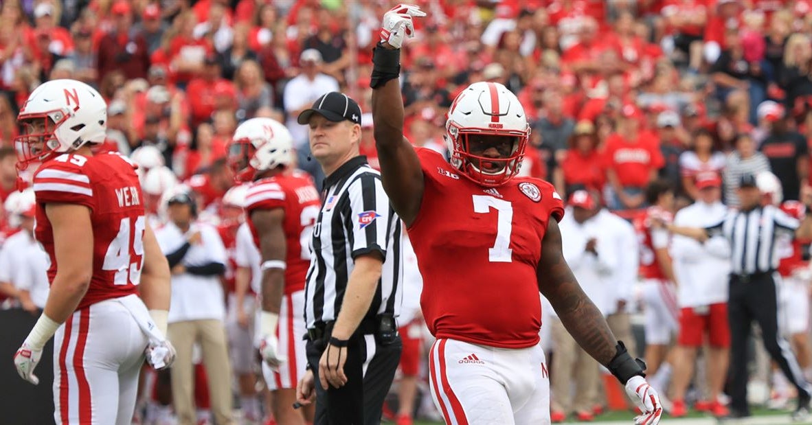 Husker Quick Hits: Linebacker rotation keeping big three fresh