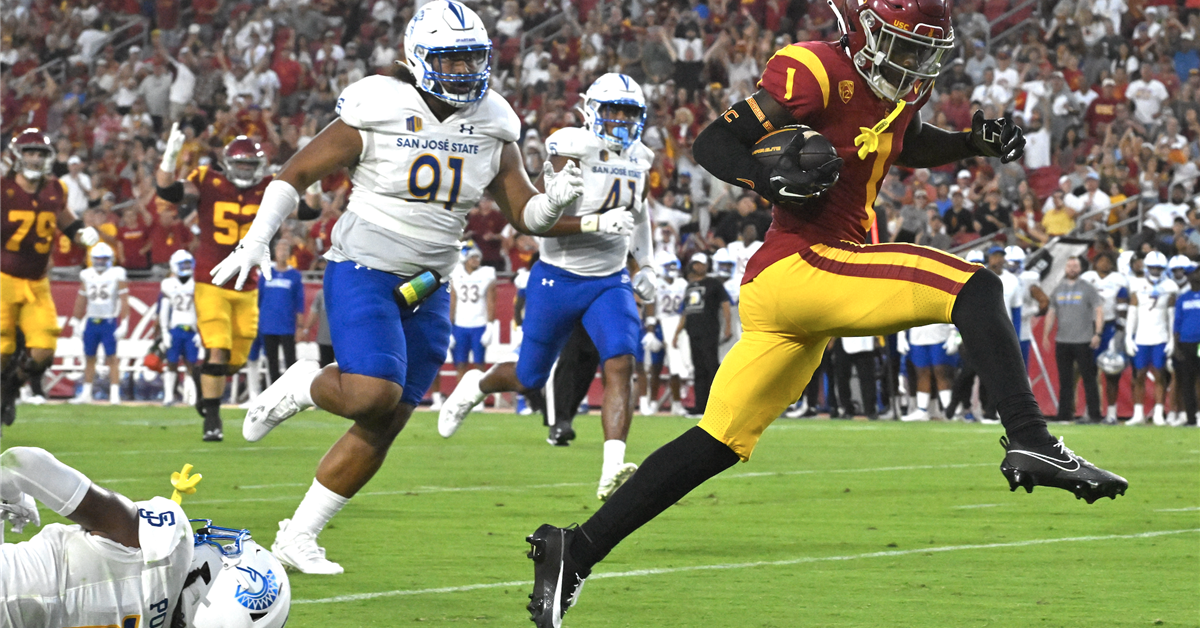 USC football freshman Zachariah Branch mesmerizes, draws Reggie Bush ...
