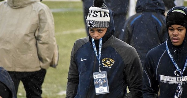 Standout DL Elliot Donald sets two visits, talks recruitment