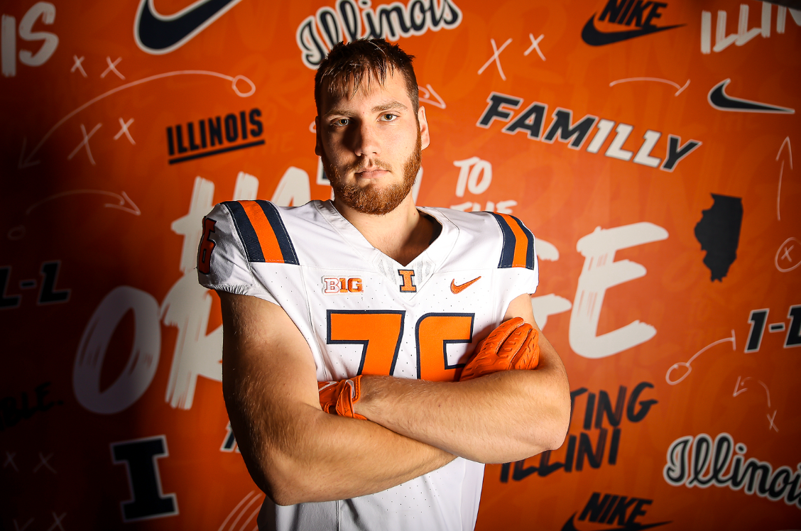 Highly-rated 2025 Wisconsin OL Michael Roeske earns Illini offer on ...