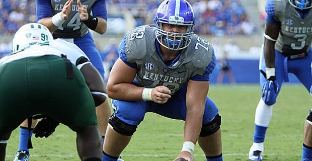 Cleveland Browns Sign C Jon Toth; Place DE Curtis Weaver on IR