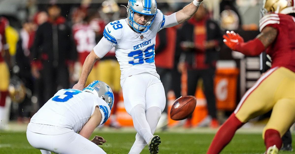 WATCH: Lions kicker Jake Bates' stretching routine goes viral during ...