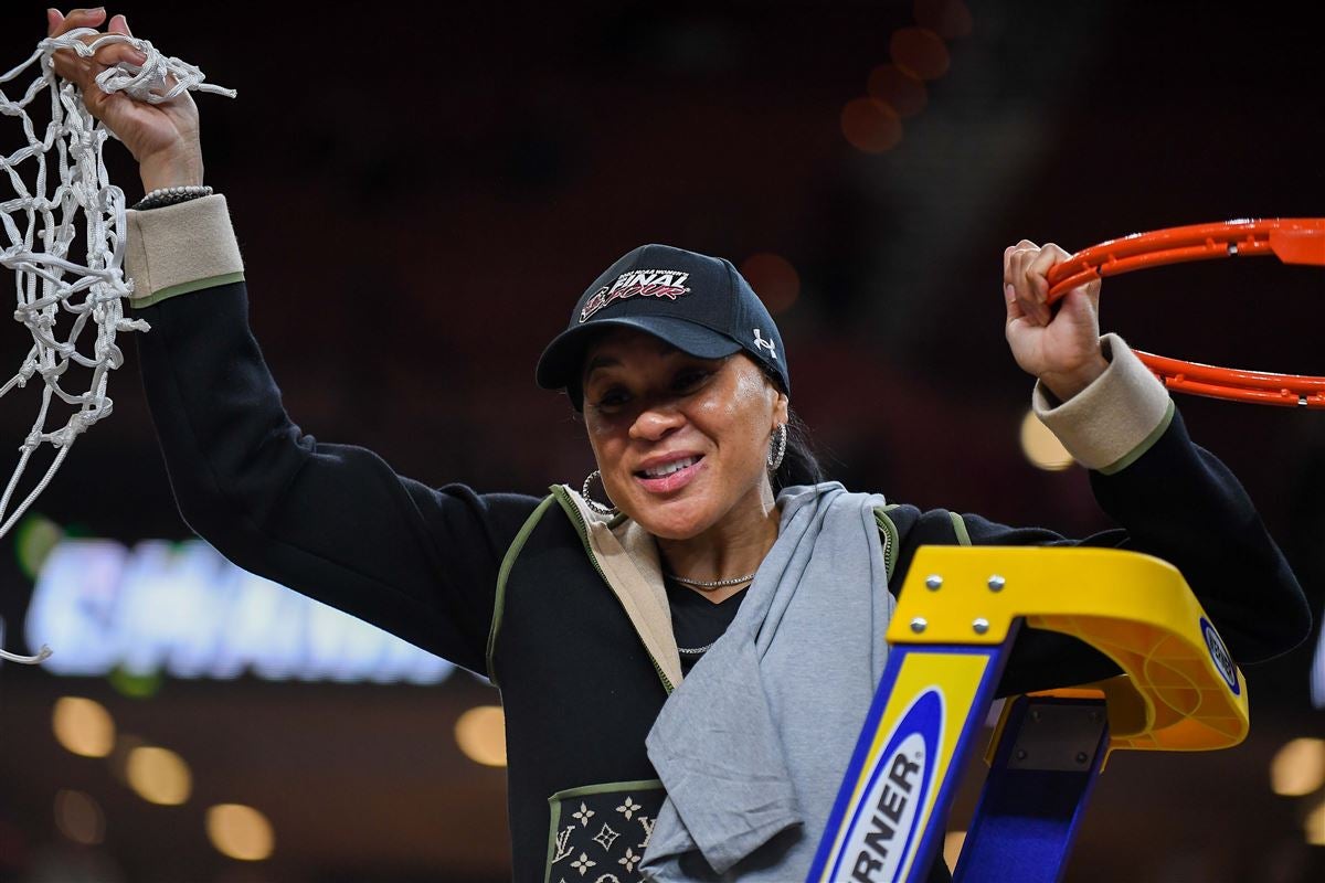 Gamecocks roll past Terrapins, advance to Final Four