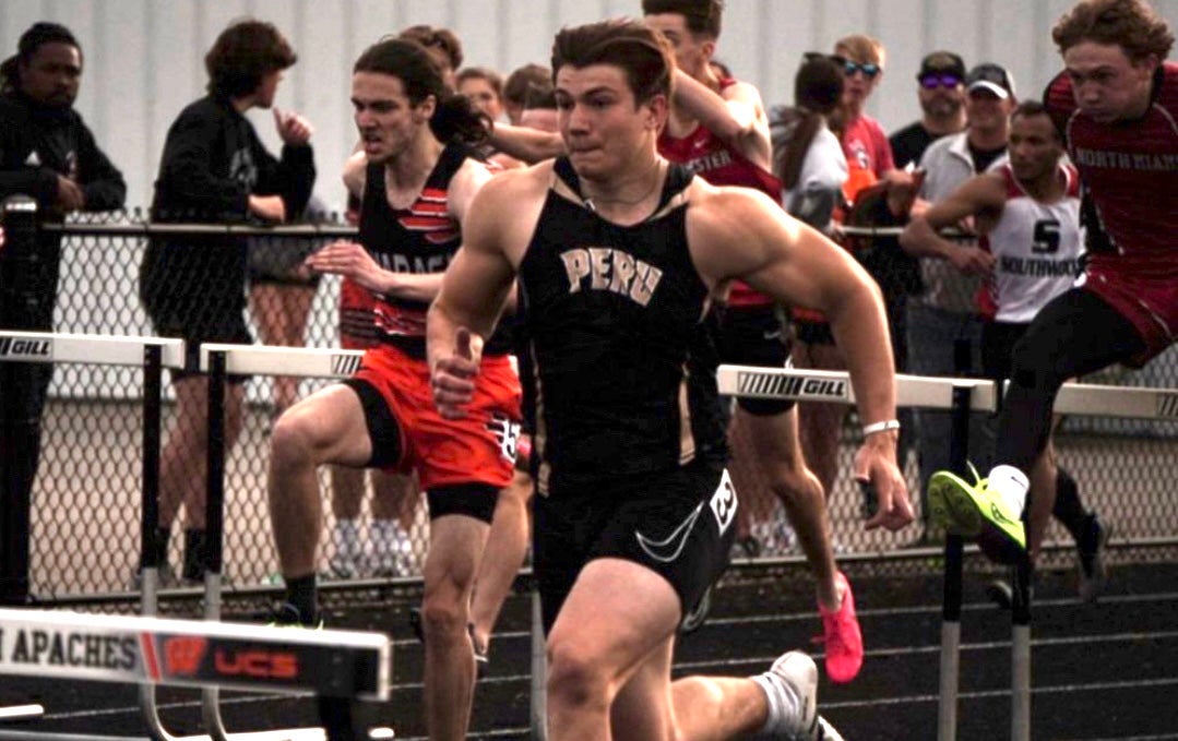 TE Braxton Strong gets first Big Ten offer