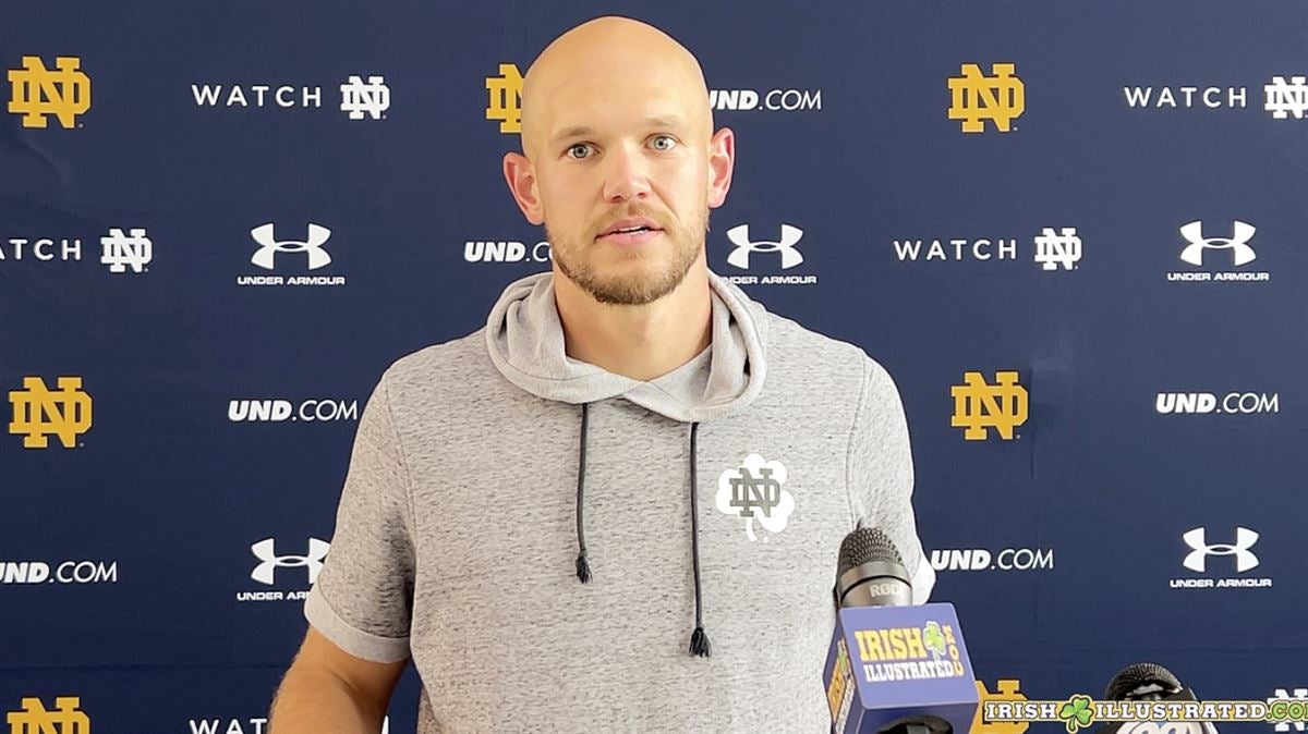 Watch: Defensive Backs/Safeties Coach Chris O'Leary Brings Offensive ...