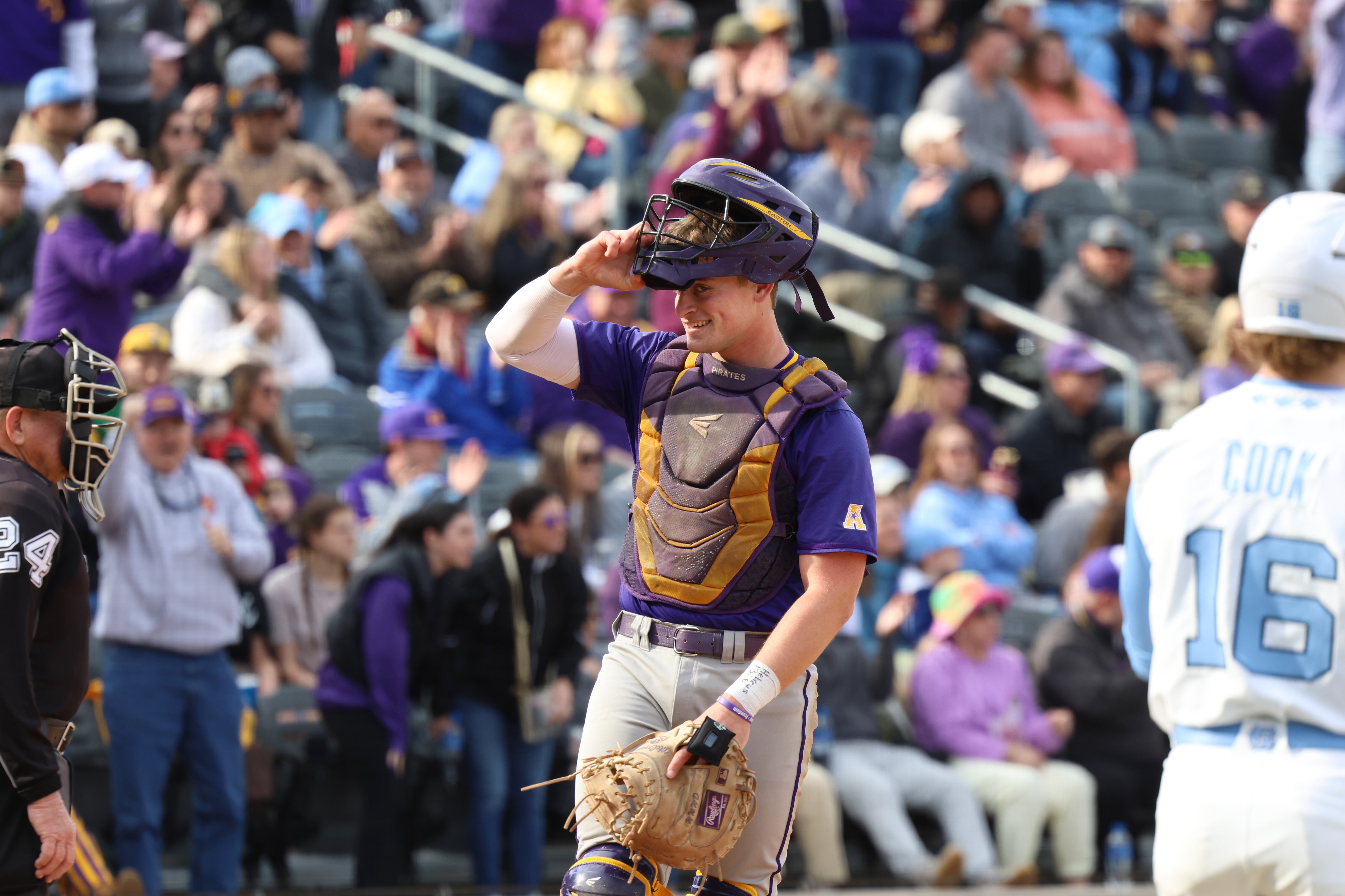LIVE UPDATES: ECU looks to clinch road series at Liberty