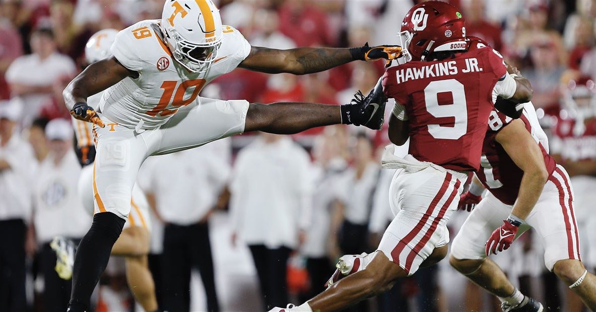 Game Balls: Tennessee 25, Oklahoma 15