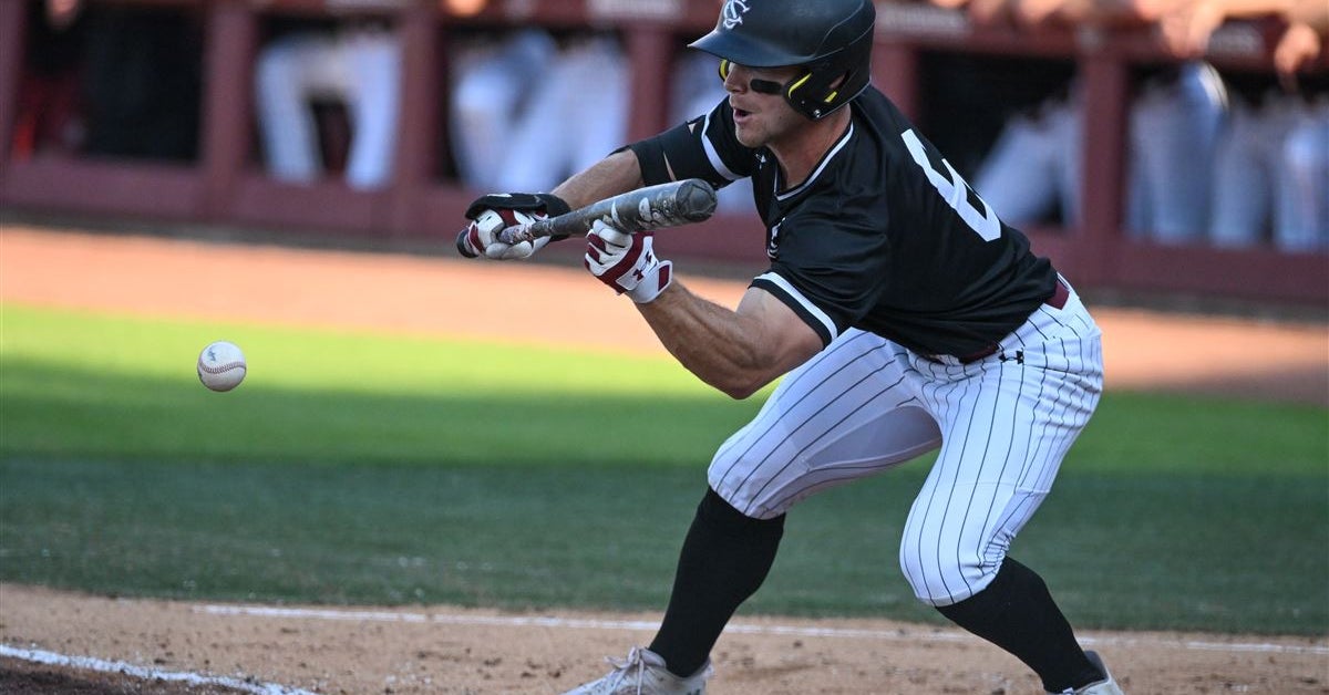 Mainieri has multiple options at leadoff hitter