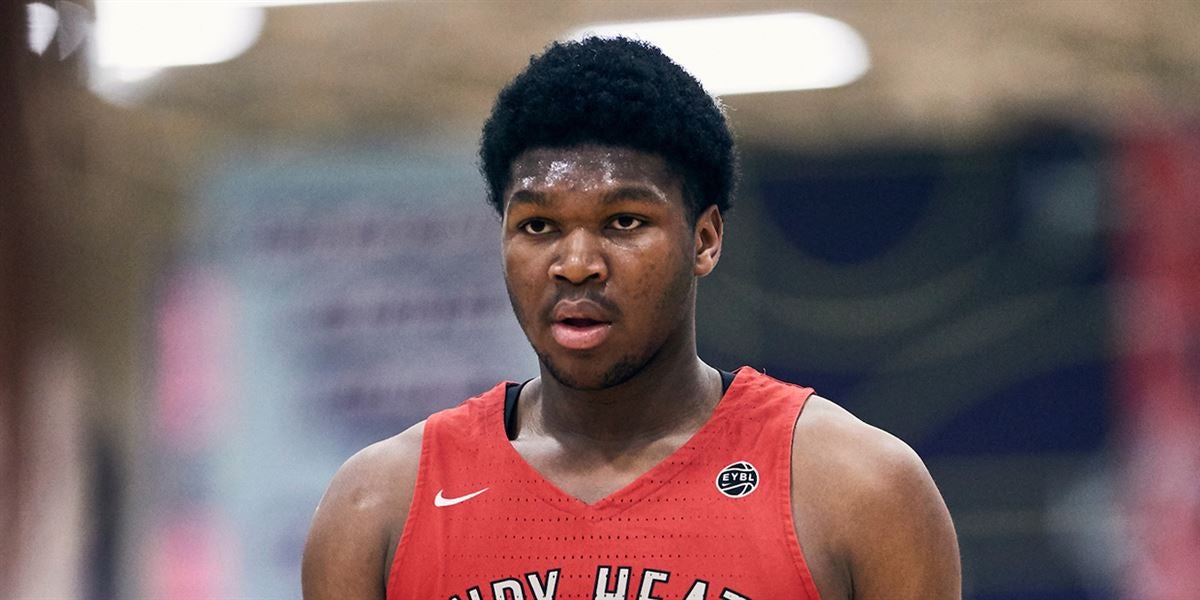 Four-star center John Hugley commits to Pittsburgh