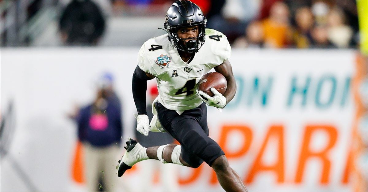 Gators fall to UCF 29-17 to finish with a losing record