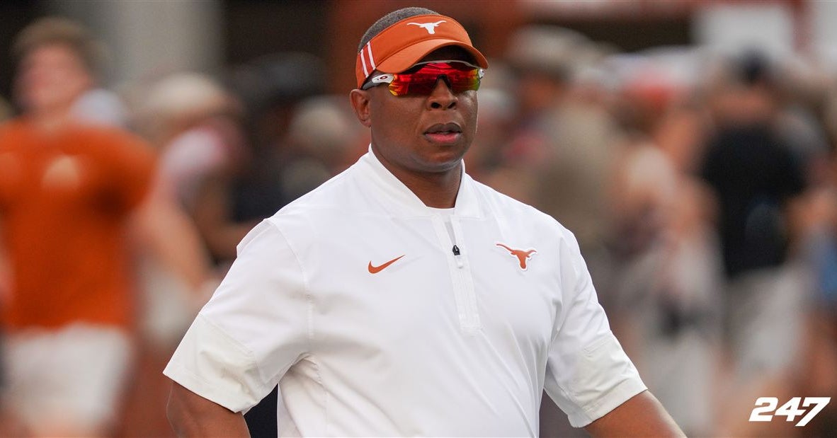 Source: Texas has parted ways with running backs coach Chad Scott after ...