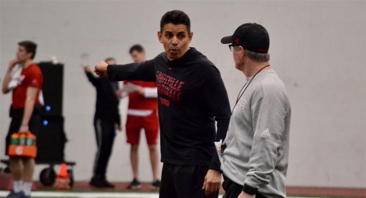 Louisville QBs performing well during early spring work