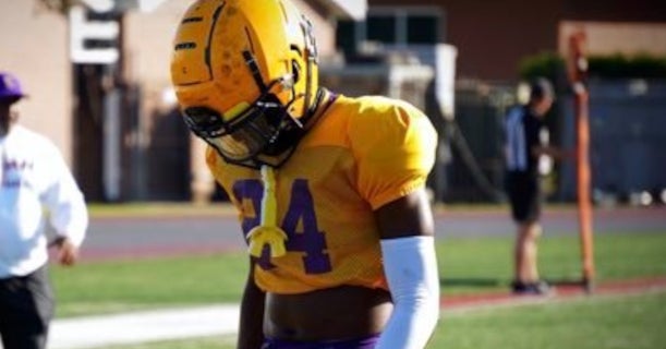 2026 LA CB Hayward Howard Jr. has connections at both Colorado and Ole Miss 2026 LA CB Hayward Howard Jr. has connections at both Colorado and Ole Miss