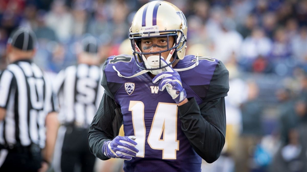 Salute to the Washington Huskies Football Senior Class
