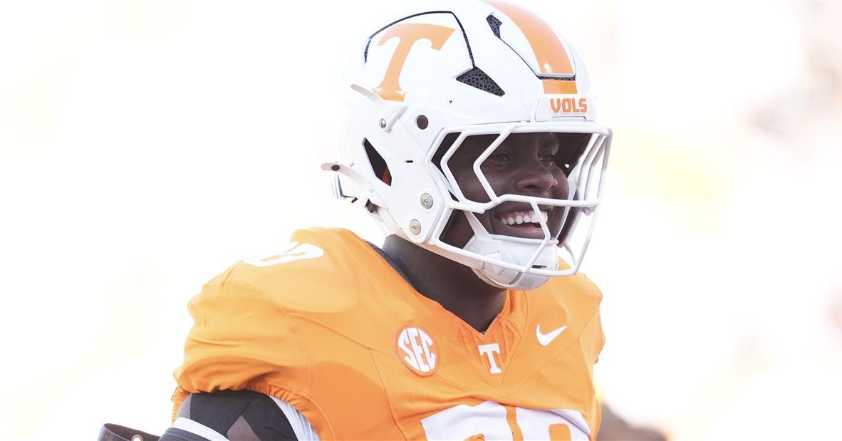 David Sanders Jr. makes Tennessee debut in crunch time of win at ...