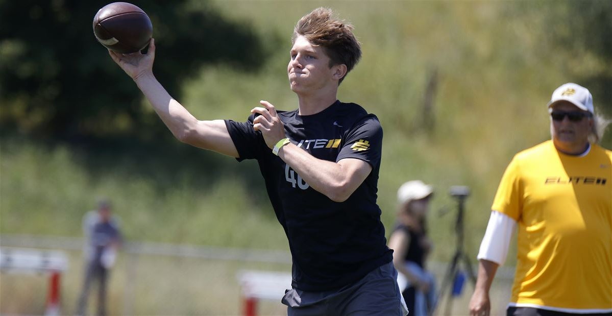 Palos Verdes 2027 QB Ryan Rakowski wins accuracy challenge, visits ...