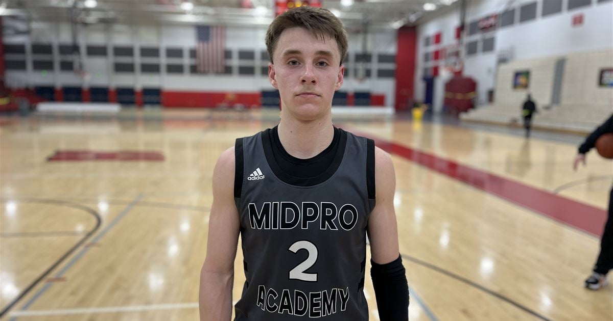 Three-star guard Brock Harding chooses Iowa