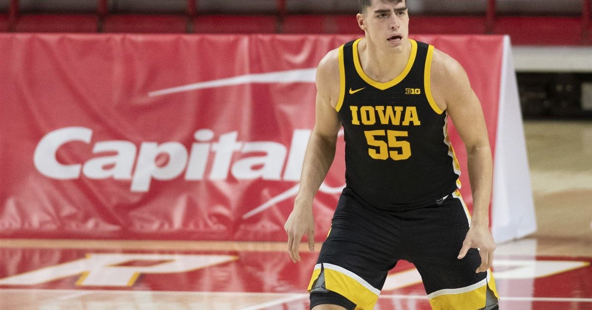 LOOK: Luka Garza transforms body ahead of NBA Combine