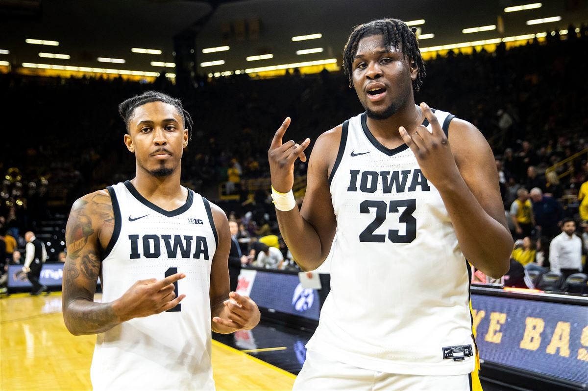 Iowa Basketball: Ahron Ulis, Josh Ogundele enter the NCAA Transfer ...