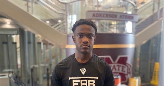 Ole Miss offers Top100, instate wide receiver Caleb Cunningham