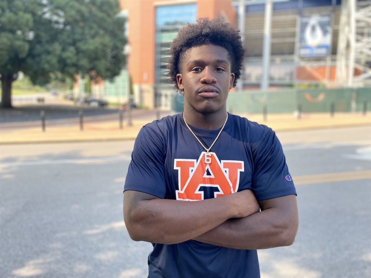 Friday Night Live ... with Damari Alston