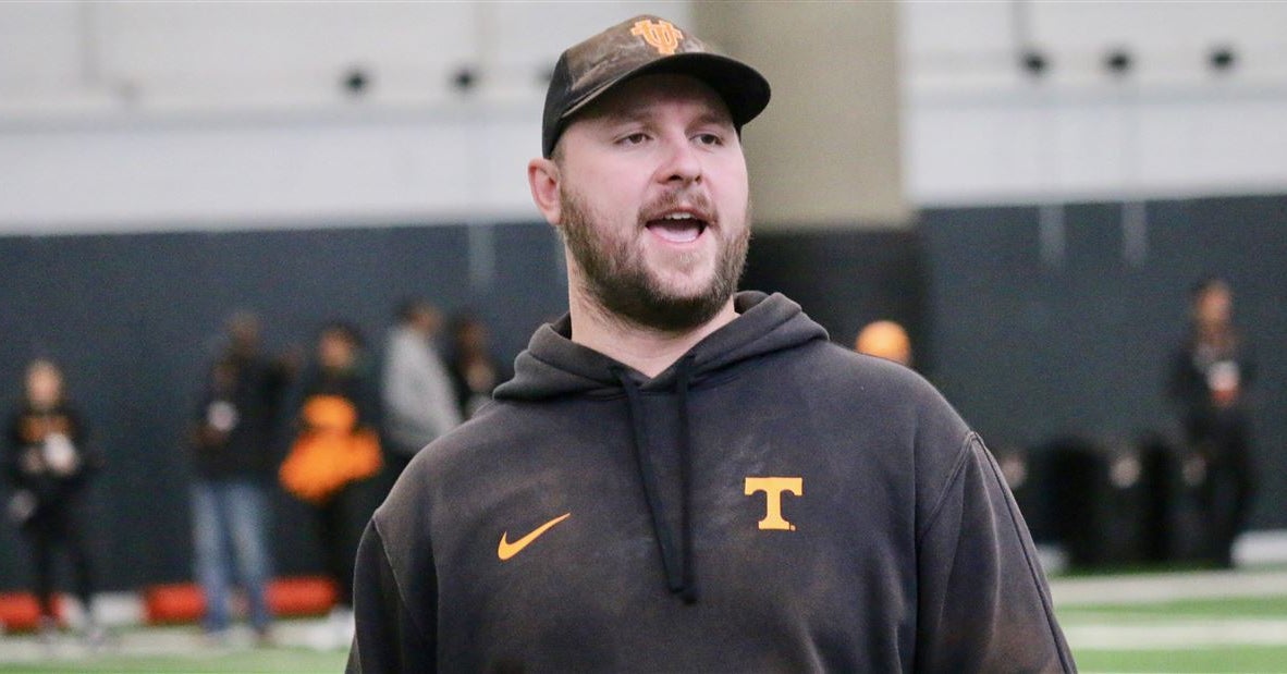 Alec Abeln assesses Tennessee’s tight ends through 10 spring practices