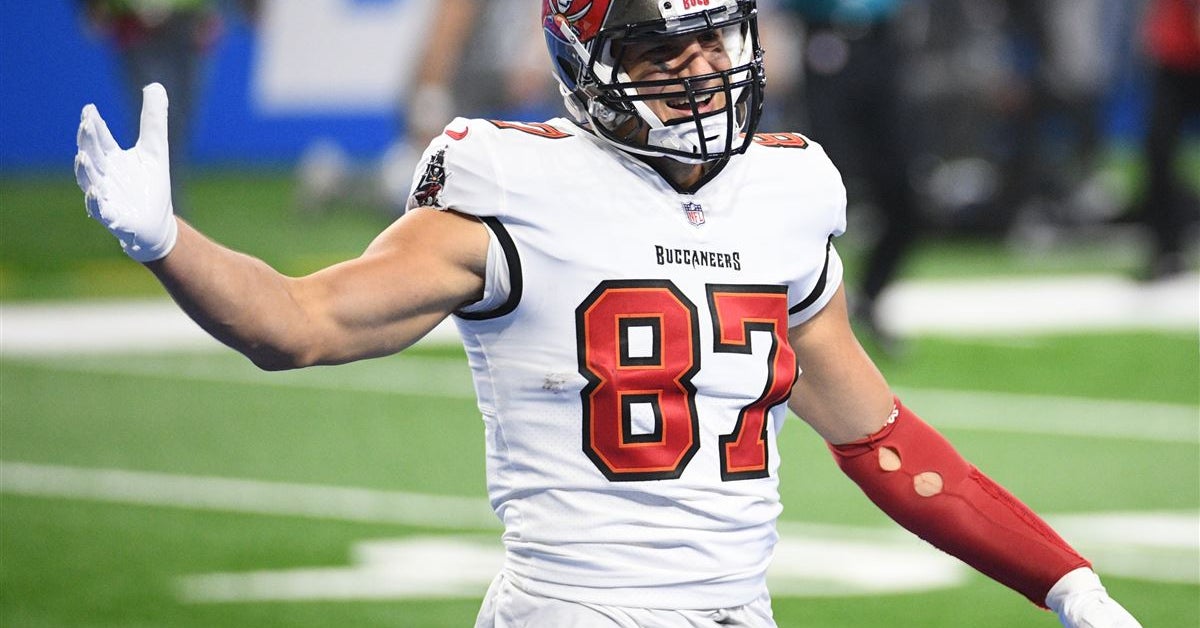 Rob Gronkowski to coach in Arizona Wildcats spring game