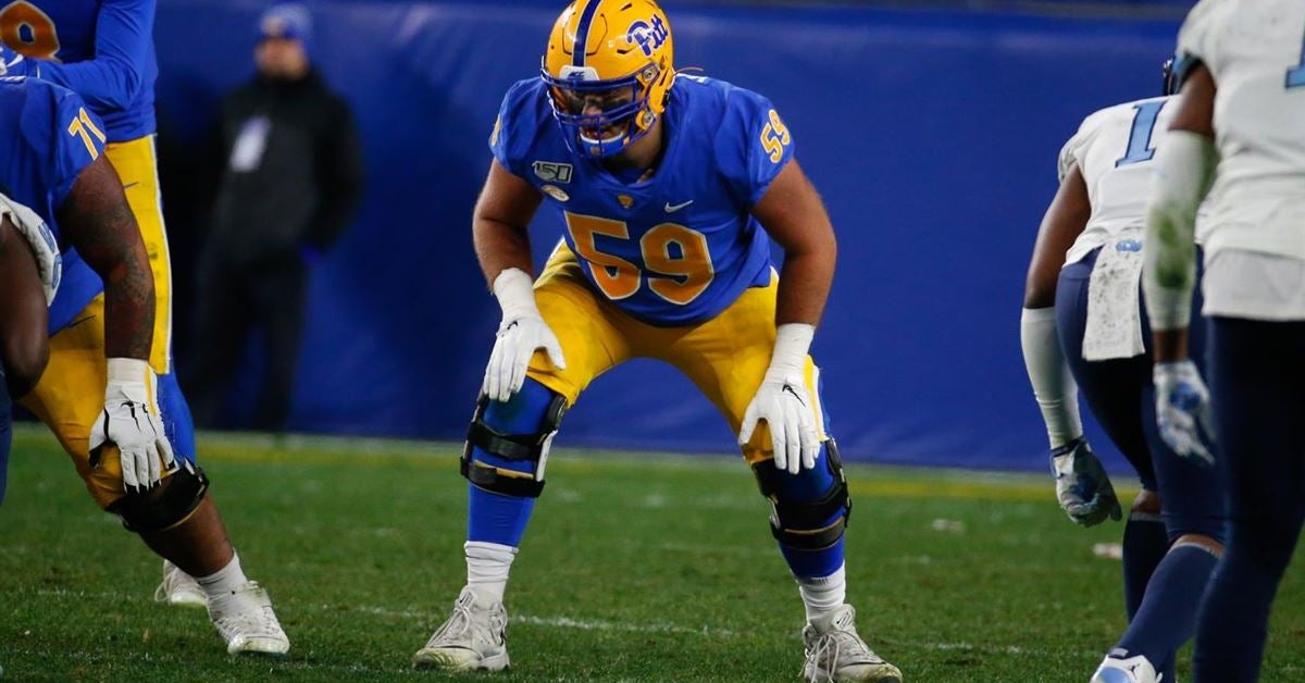 Will Notre Dame Pursue Pittsburgh Grad Transfer OL Carson Van Lynn?