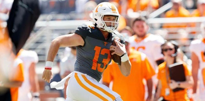 Walk-on QB impresses in Vols’ spring game