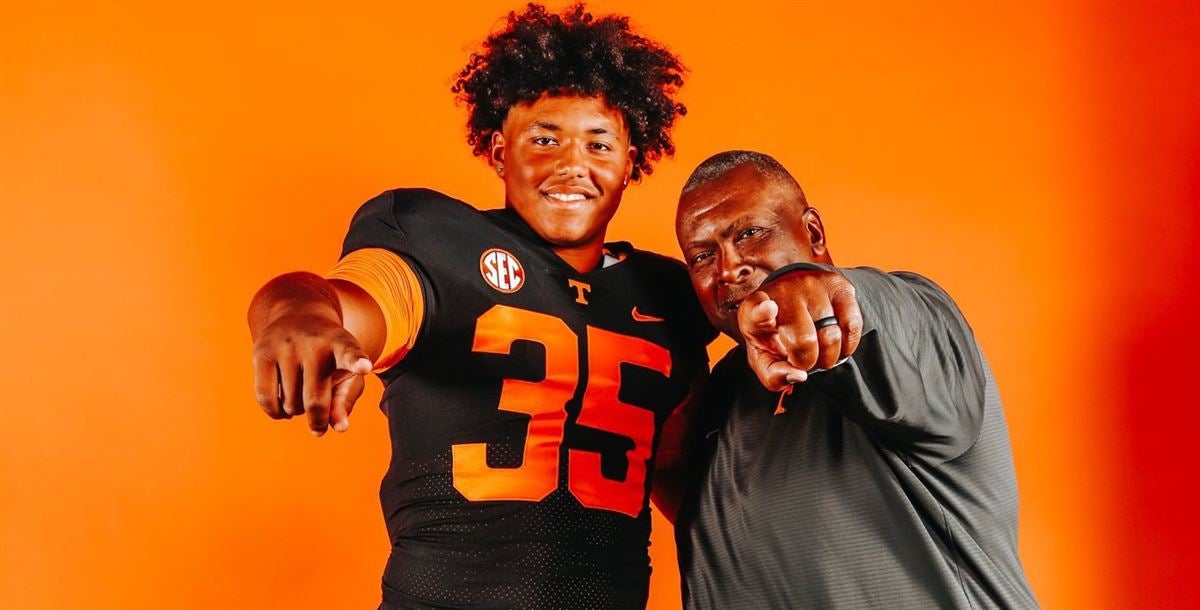 Elite DL Daevin Hobbs commits to Vols, picks Tennessee over SEC rivals