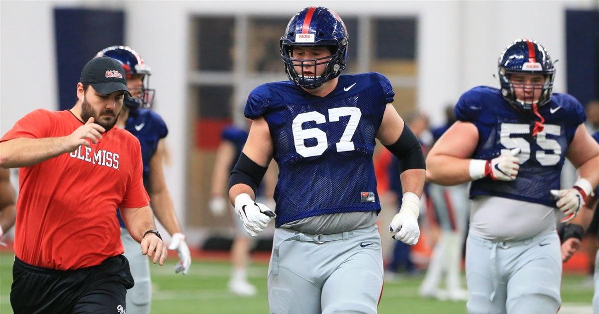 Alex Givens Returns To Practice, Takes First-Team Reps