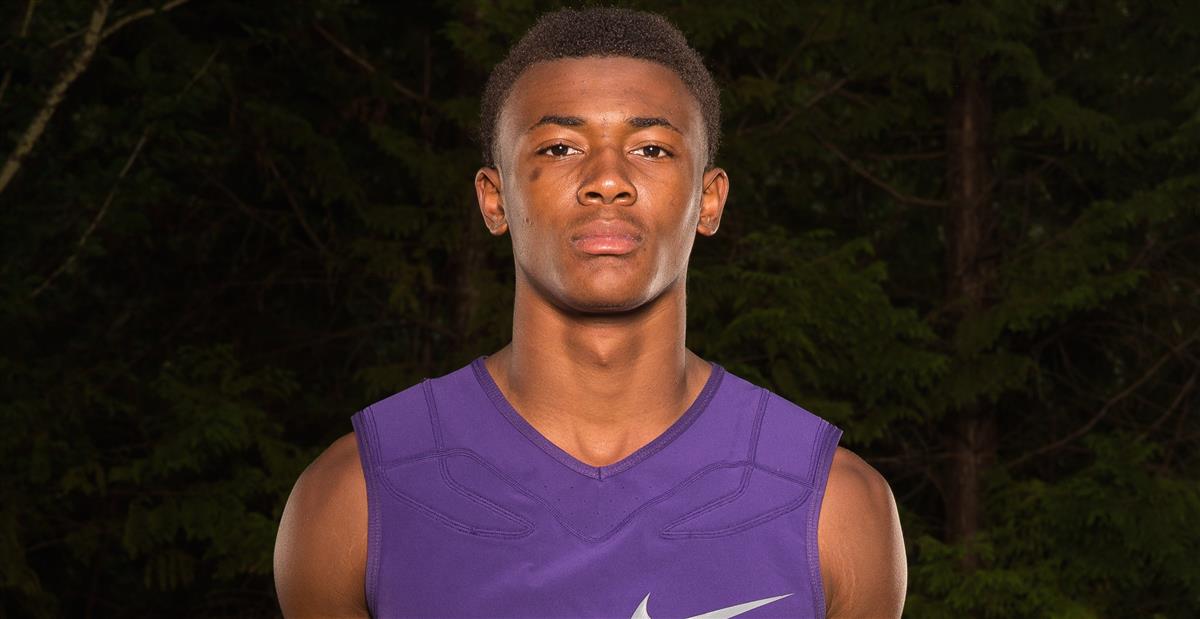 DeVonta Smith Profile Photos