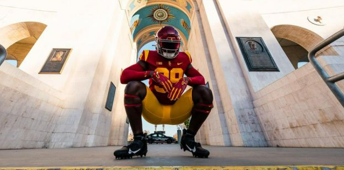 Senior highlights of four-star 2024 USC defensive line commit Jide Abasiri