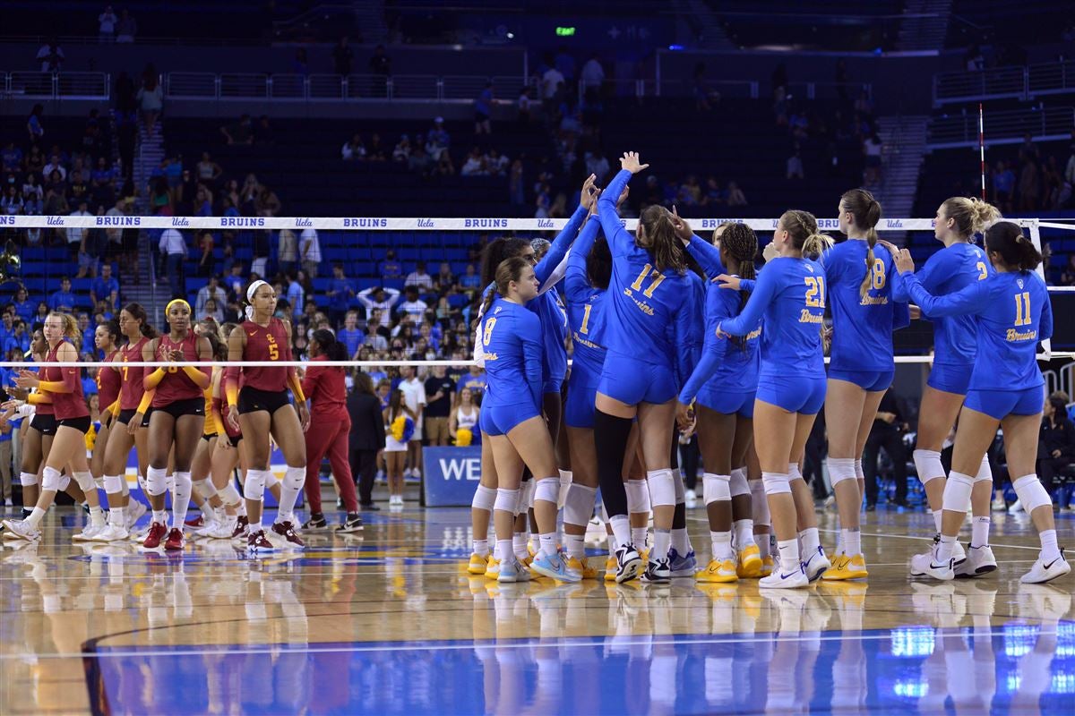 Photos: Women's Volleyball drops conference opener to USC 3-1