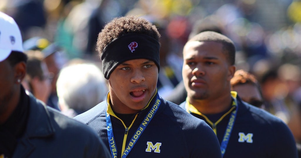 Kingston Davis commits to Michigan