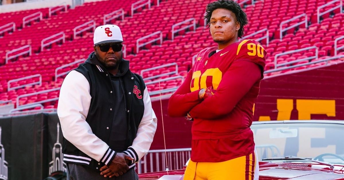 Signing Day: Massive Georgia DL Christian Ingram picks South Carolina ...