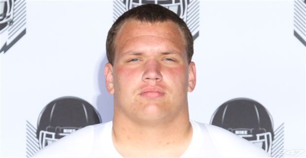 QUAAACK Oregon lands fast rising OL recruit