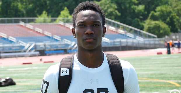 Cam Hart ‘extremely proud’ to sign with Notre Dame