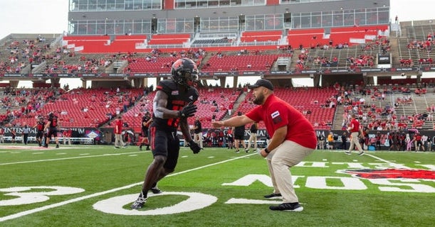 Arkansas State's Andy Kwon To Be UCLA Offensive Line Coach
