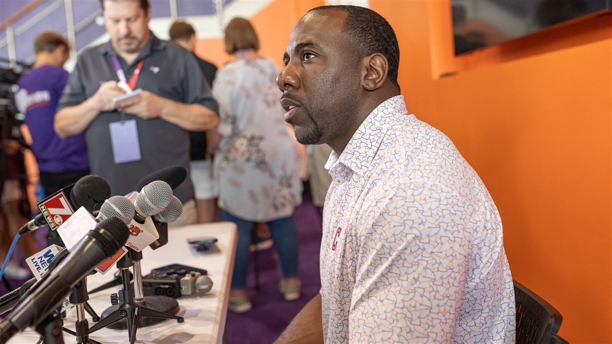 C.J. Spiller weighs in on Clemson's running backs