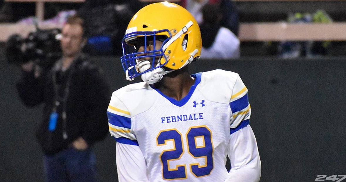 Washington 2023 ATH Isaiah Carlson talks offer, interest