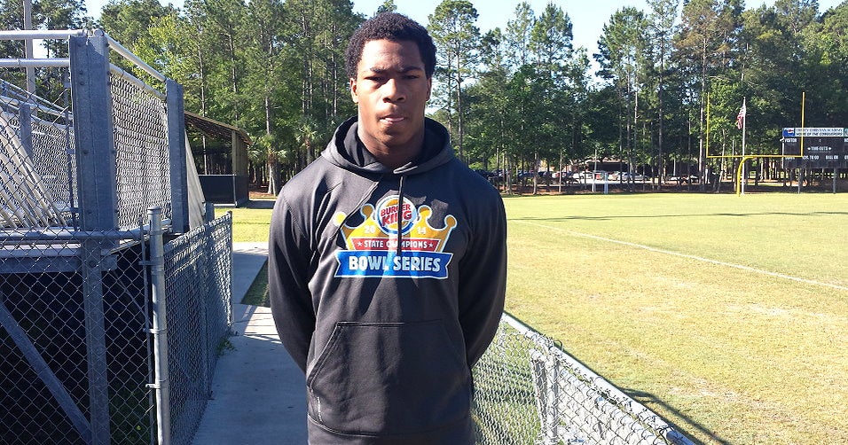 LB Dominique Ross commits to the Heels