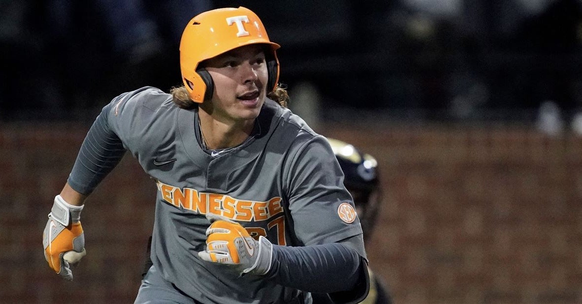Vols' Beck on illegal bat rule: Give us wood bats. It doesn't matter.