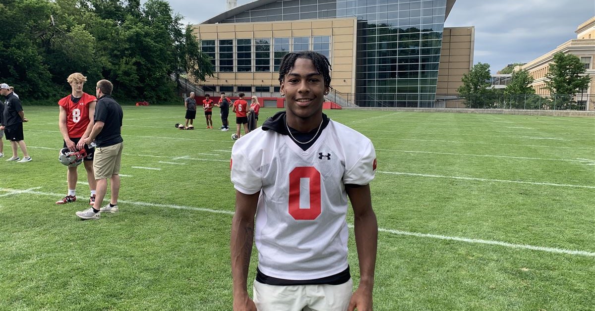 In-state DB Marion Moore impresses at camp, picks up PWO from Badgers