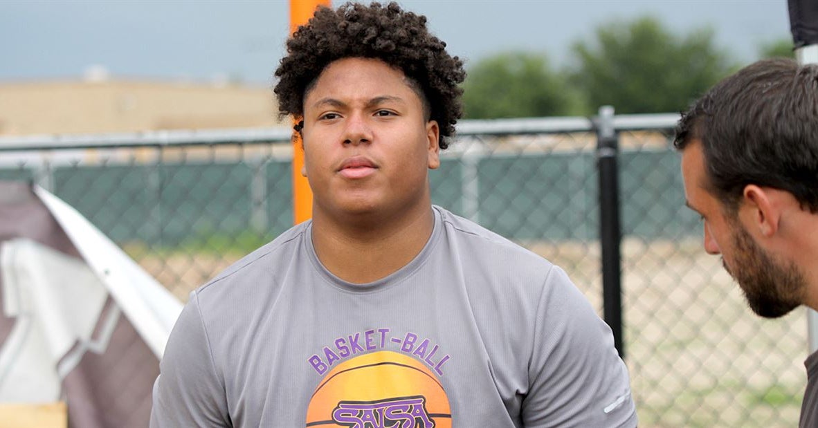 Three-Star 2024 OL Samir Camacho recaps "awesome" official visit to Duke