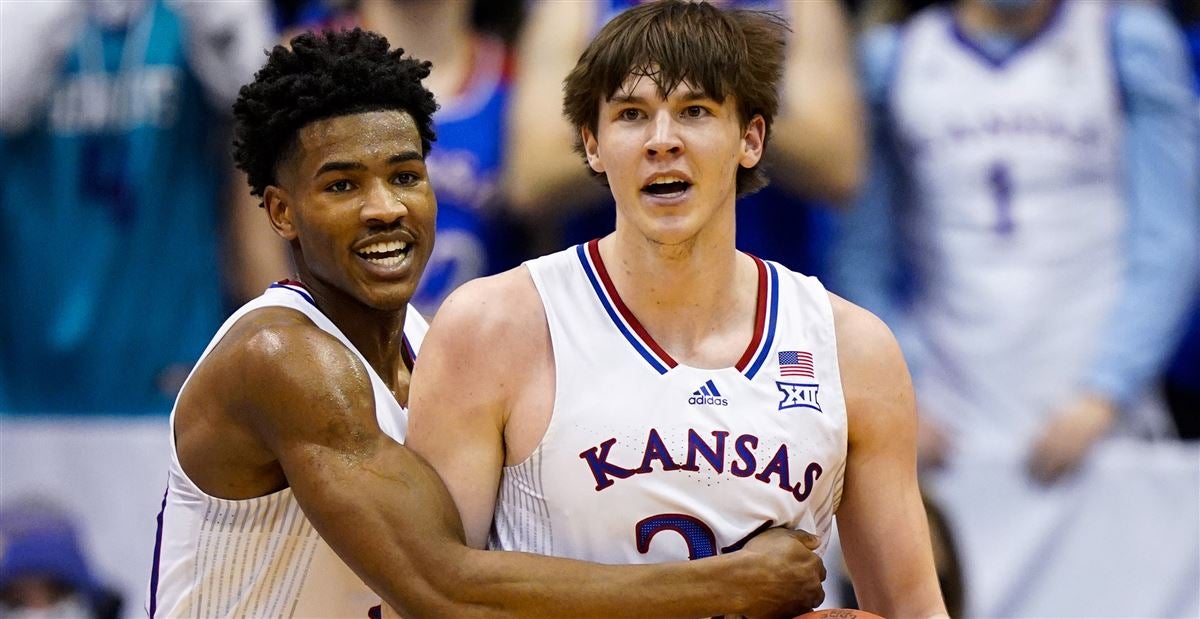 ‘He’s a stud’: Zach Clemence returns from injury, helps KU defeat Oklahoma