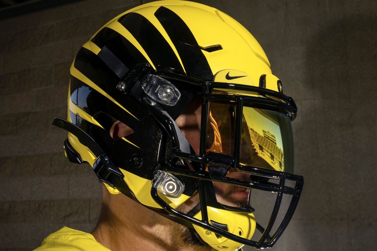 Oregon announces uniforms for week two vs. Eastern Washington